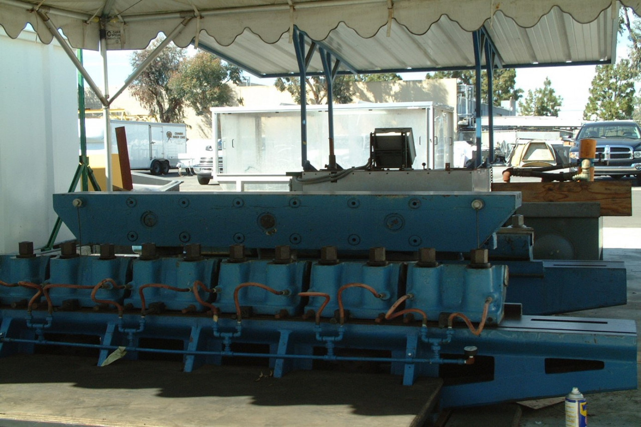 ERCO 220 Ton Skin Stretch Press For Sale | Aucto