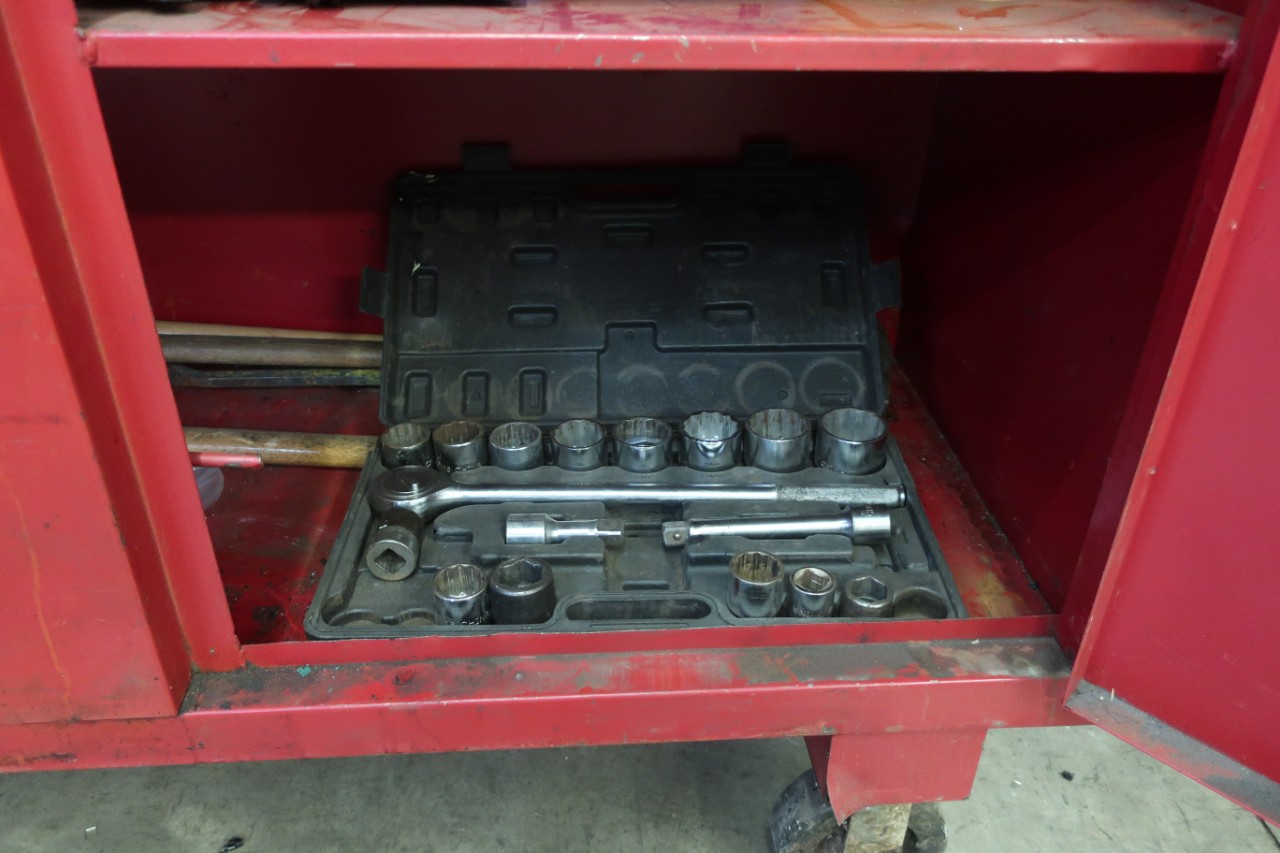 1 DAYTON TOOL CABINET 66 X 60 For Sale | Aucto