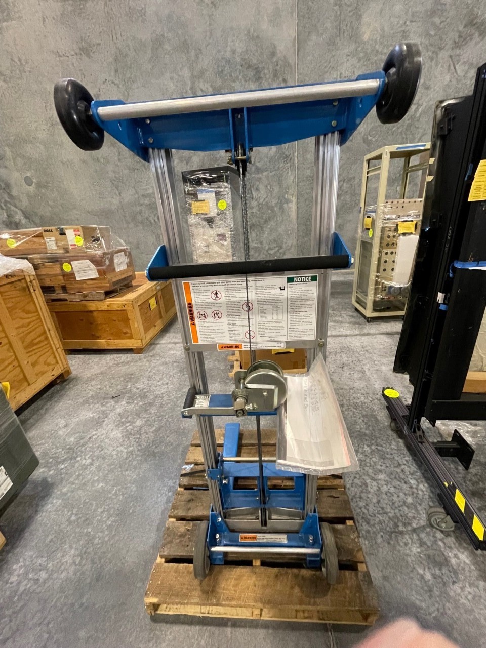 Manual Fork-Over Stacker 500lb Cap. (2490954) St. Louis