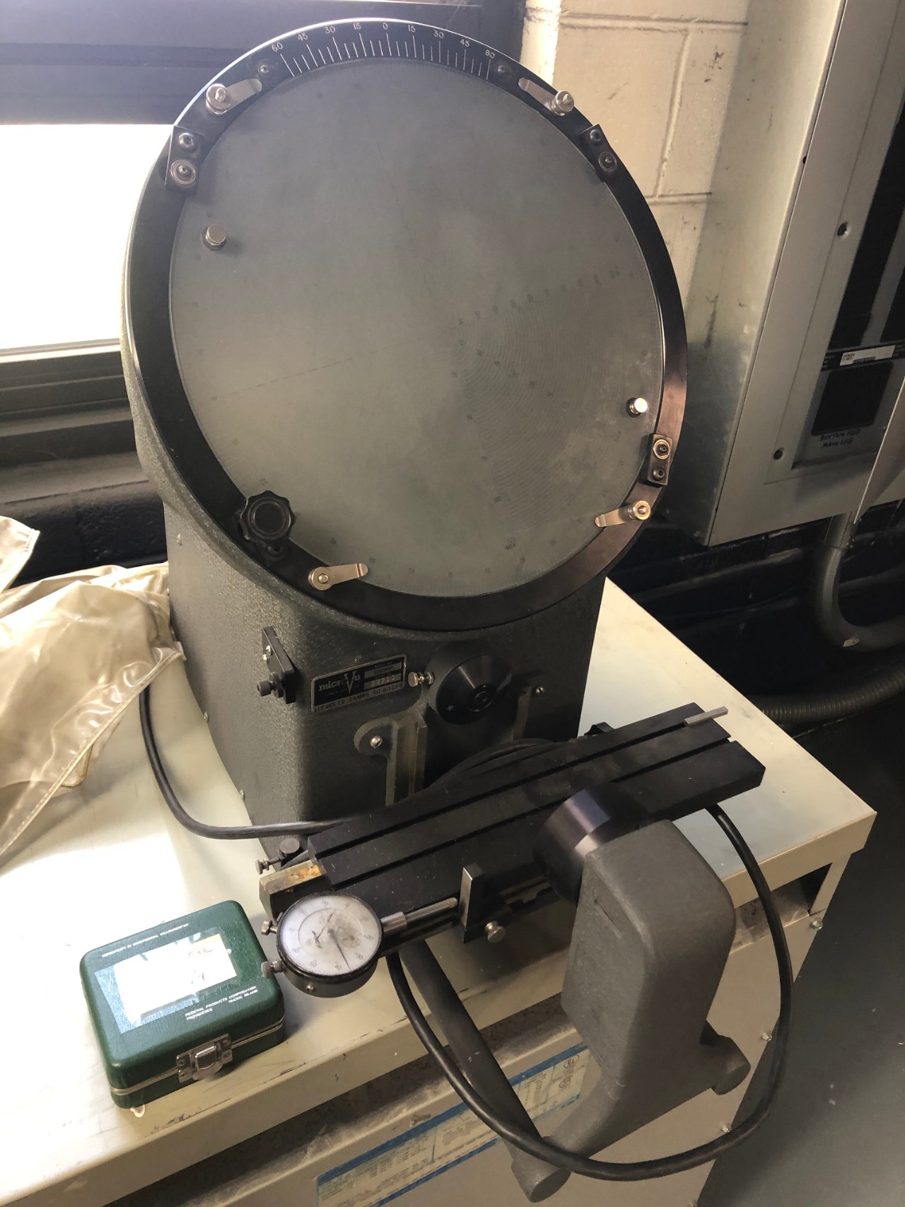 Micro-Vu Optical Comparator model 500HP