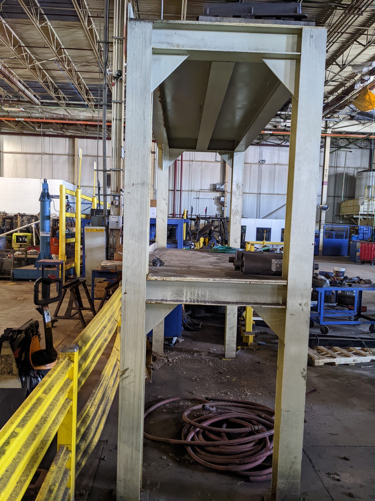 SECTION OF STEEL WAREHOSE RACKING