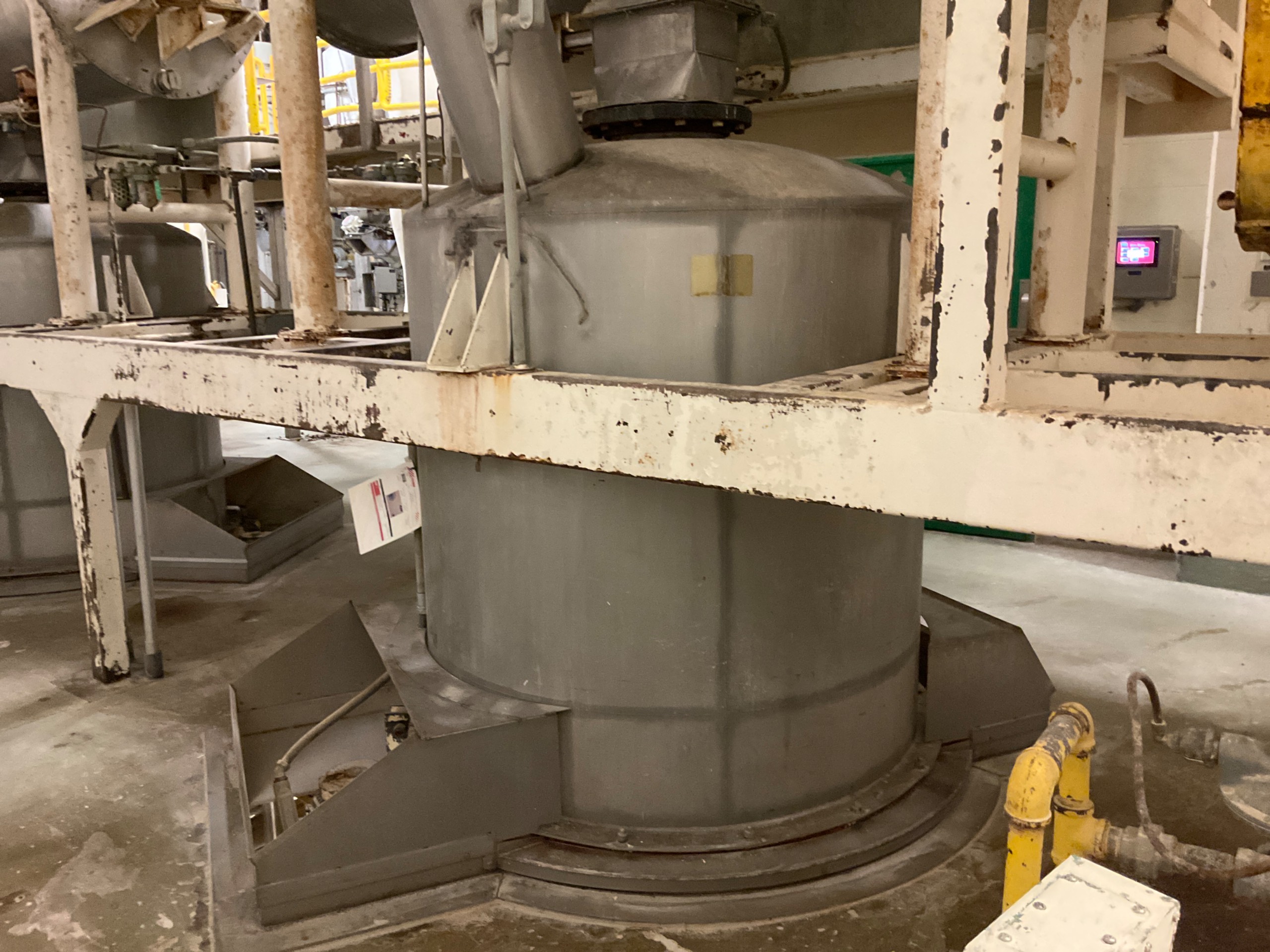 VIBRA SCREW INCORPARETED VIBRATORY STORAGE TANK For Sale | Aucto