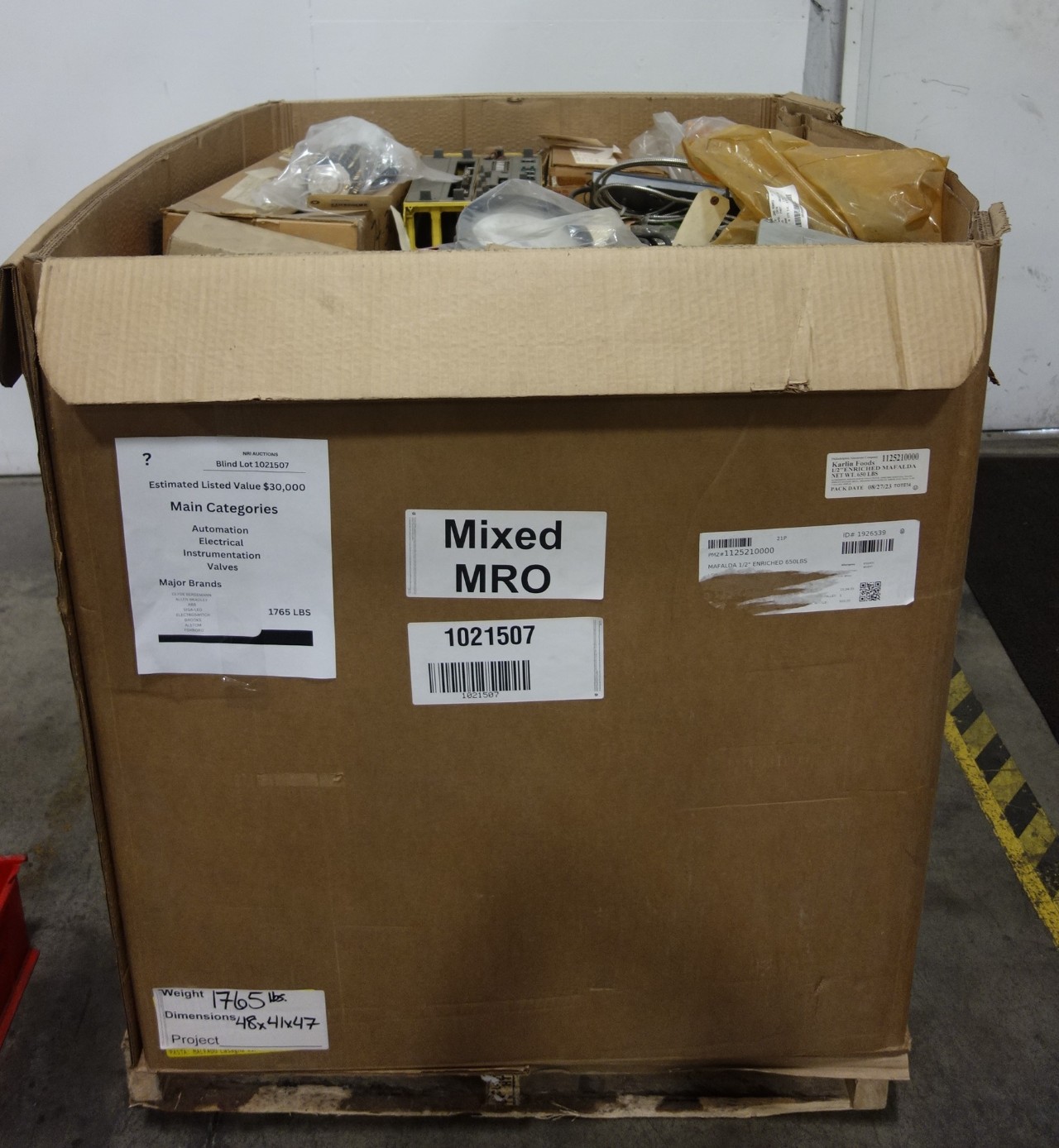 BLIND LOT OF MIXED MRO