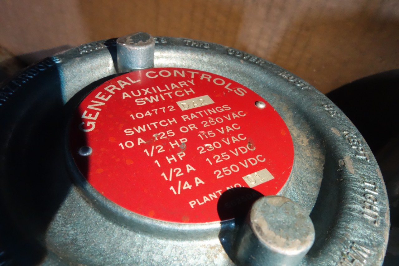 2 PALLETS OF ITT MODEL A HYDRAMOTOR ELECTRIC VALVE ACTUATORS For Sale ...