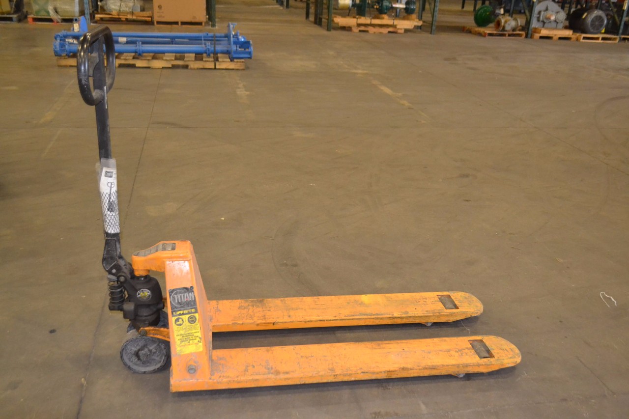 TITAN LIFT-RITE MANUAL PALLET JACK
