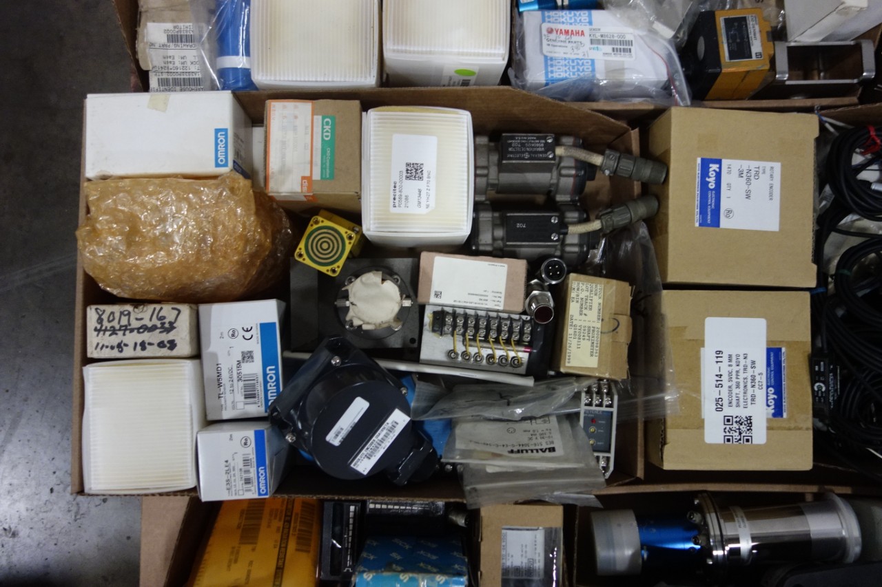 3 PALLETS OF ASSORTED SENSORS For Sale | Aucto