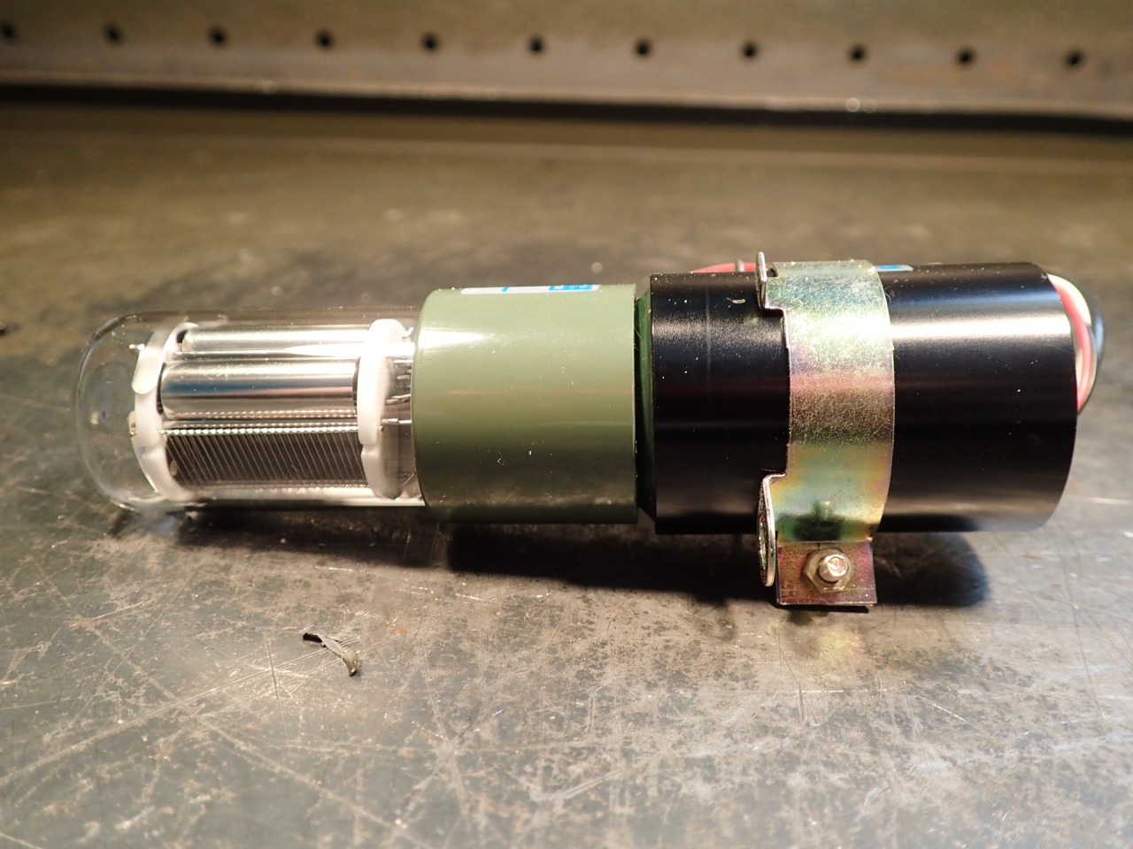 Hamamatsu R928 Photomultiplier Tube with 11-Pin Socket Base For Sale ...