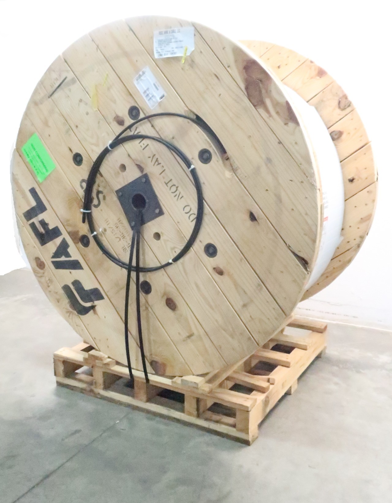 RSCC FF96500-00 96 FIBER 50UM CORDSET CABLE