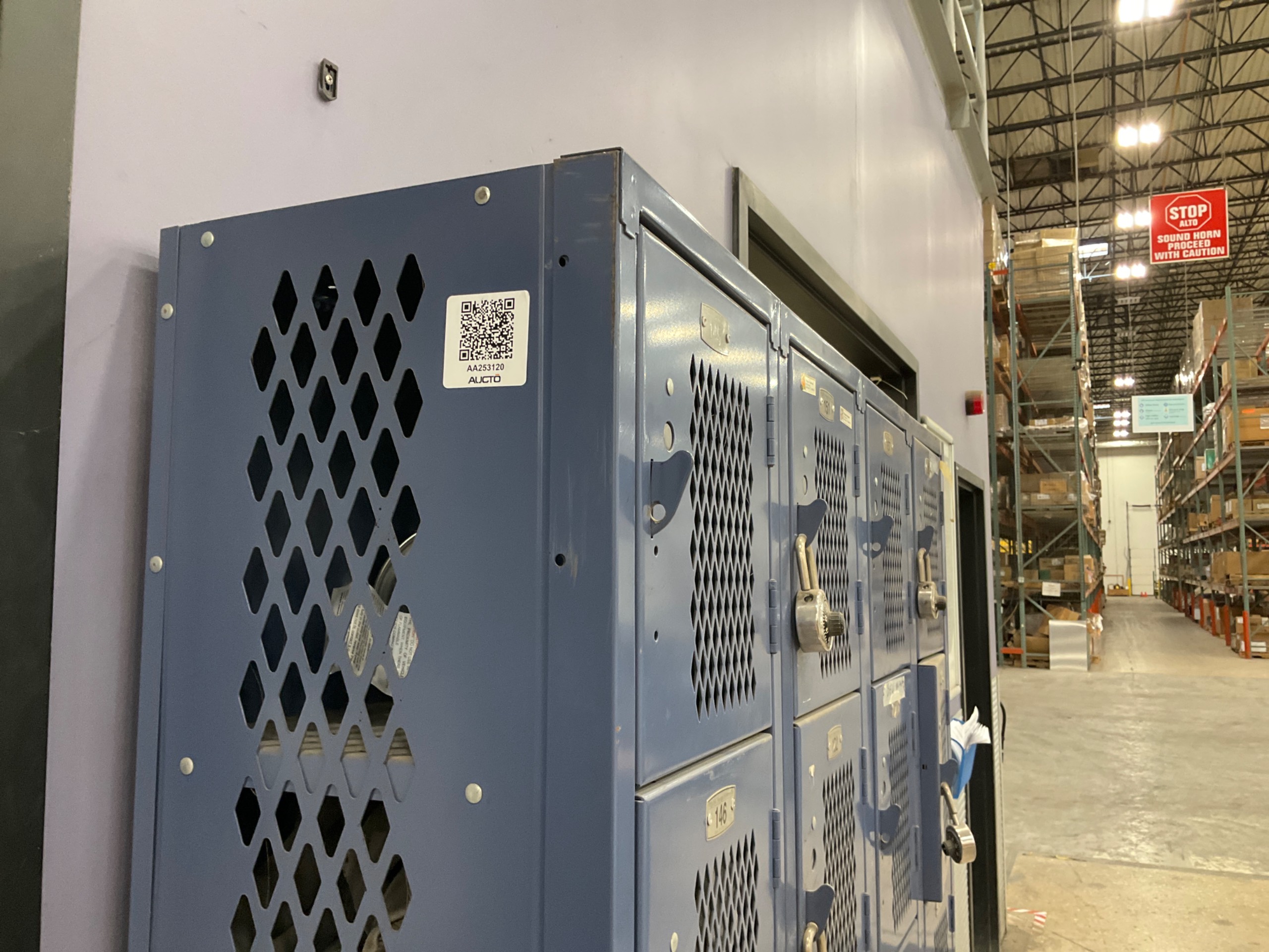 REPUBLIC STORAGE SYSTEMS CO. LOCKER CABINET