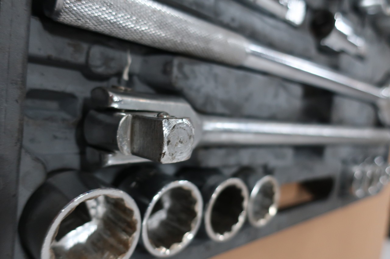 PITTSBURG 20 PIECE JUMBO SOCKET SET