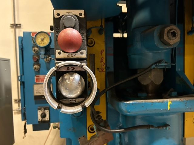 1982 E. W. BLISS C-60 METAL STAMPING MACHINE For Sale | Aucto