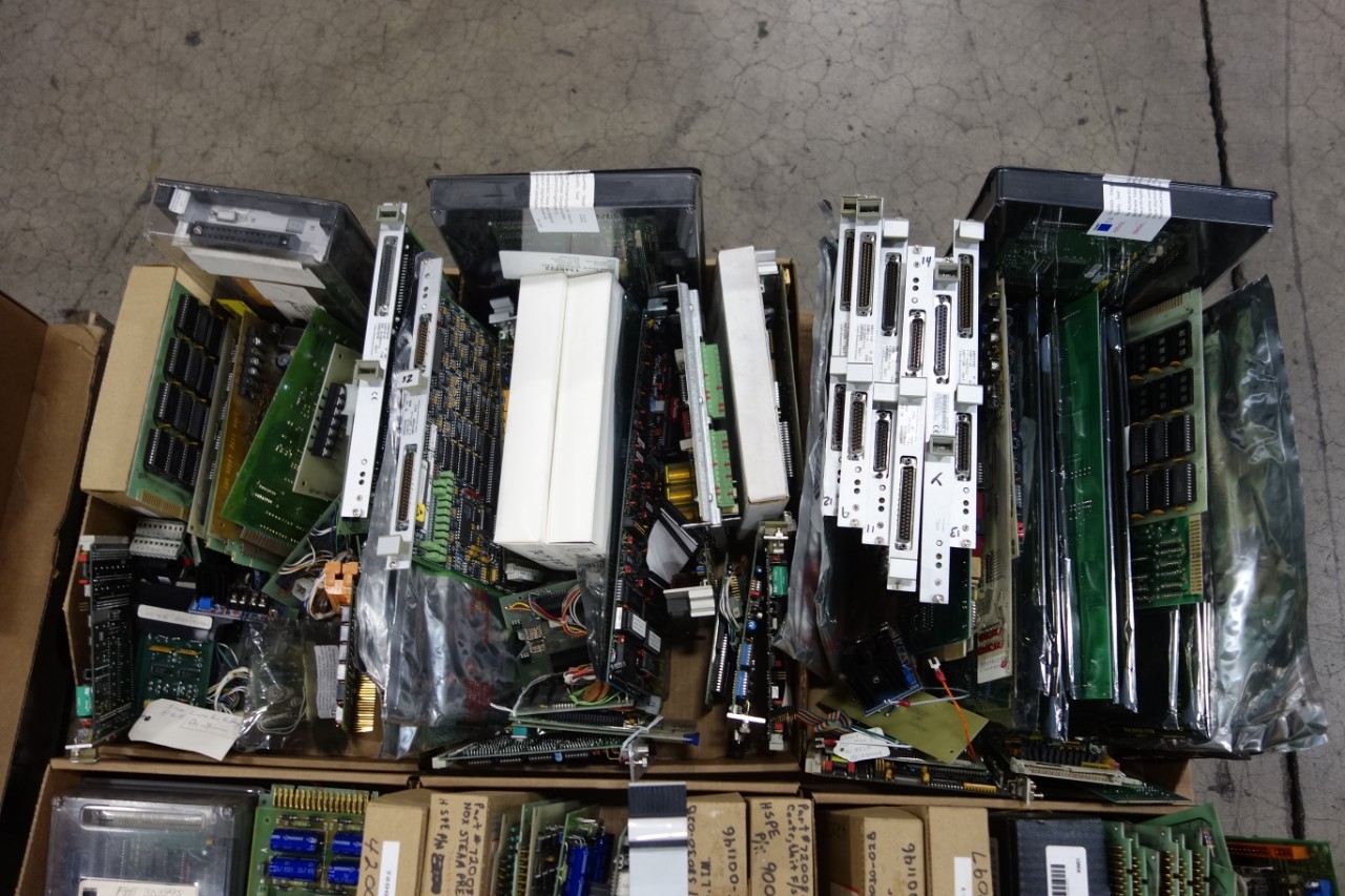 2 PALLETS OF ASSORTED PCB CIRCUIT BOARDS For Sale | Aucto