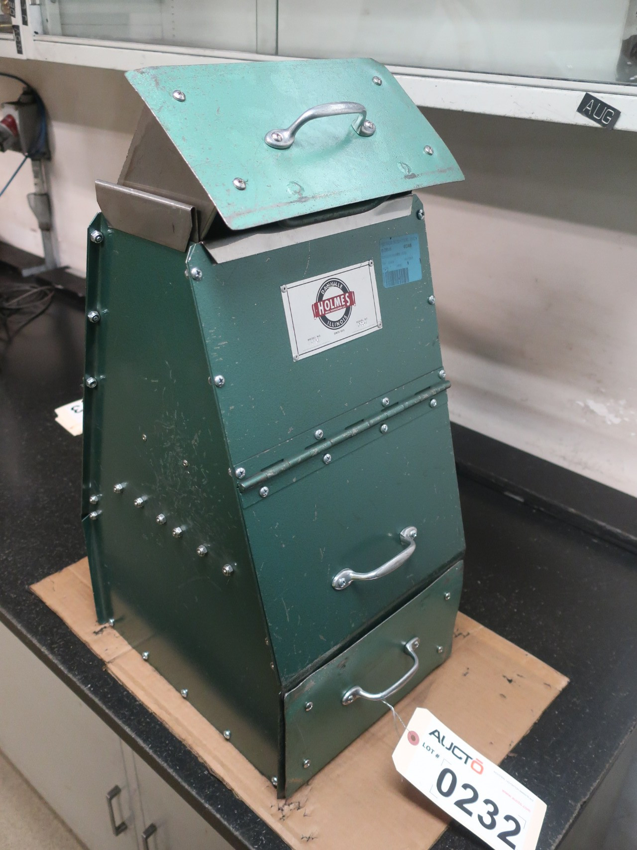 Sample riffle, 24 spouts, 3/8" wide 60 mesh