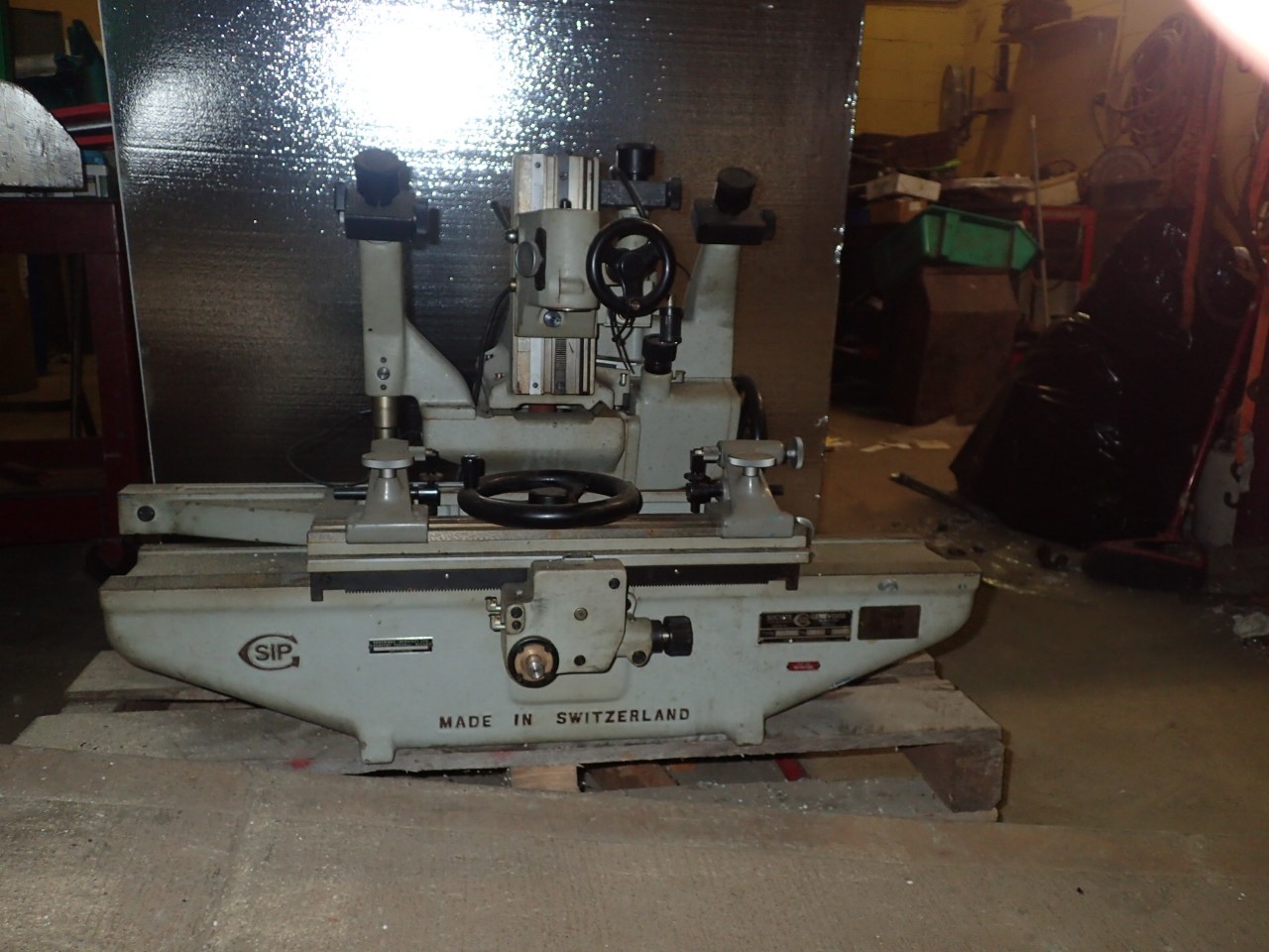 SIP Societe Genevoise Universal Measuring Machine w/ Centers & T-Slot Table