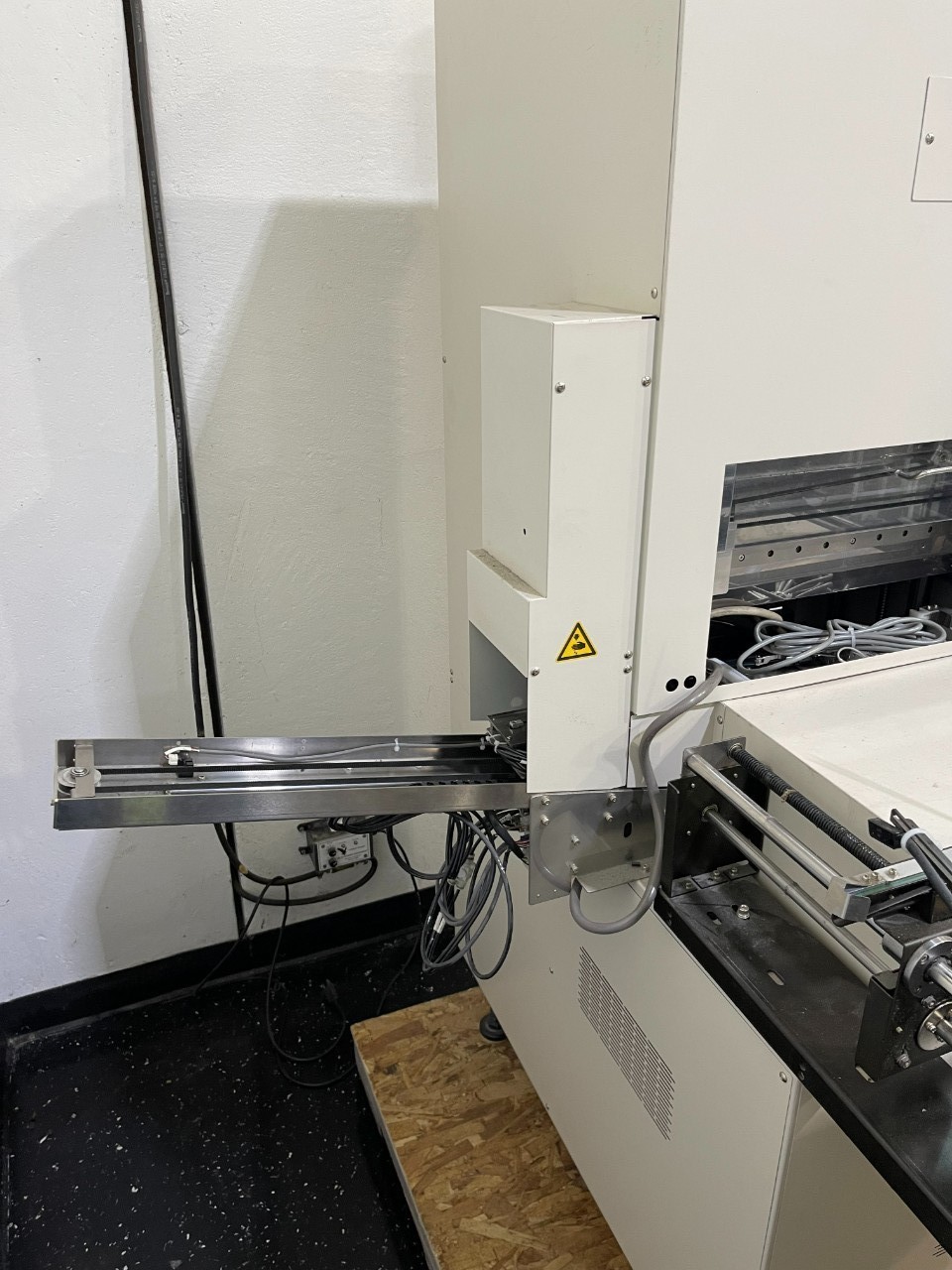 Juki TR6DN Matrix Tray Changer For Sale | Aucto