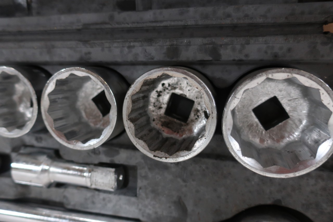 PITTSBURG 20 PIECE JUMBO SOCKET SET