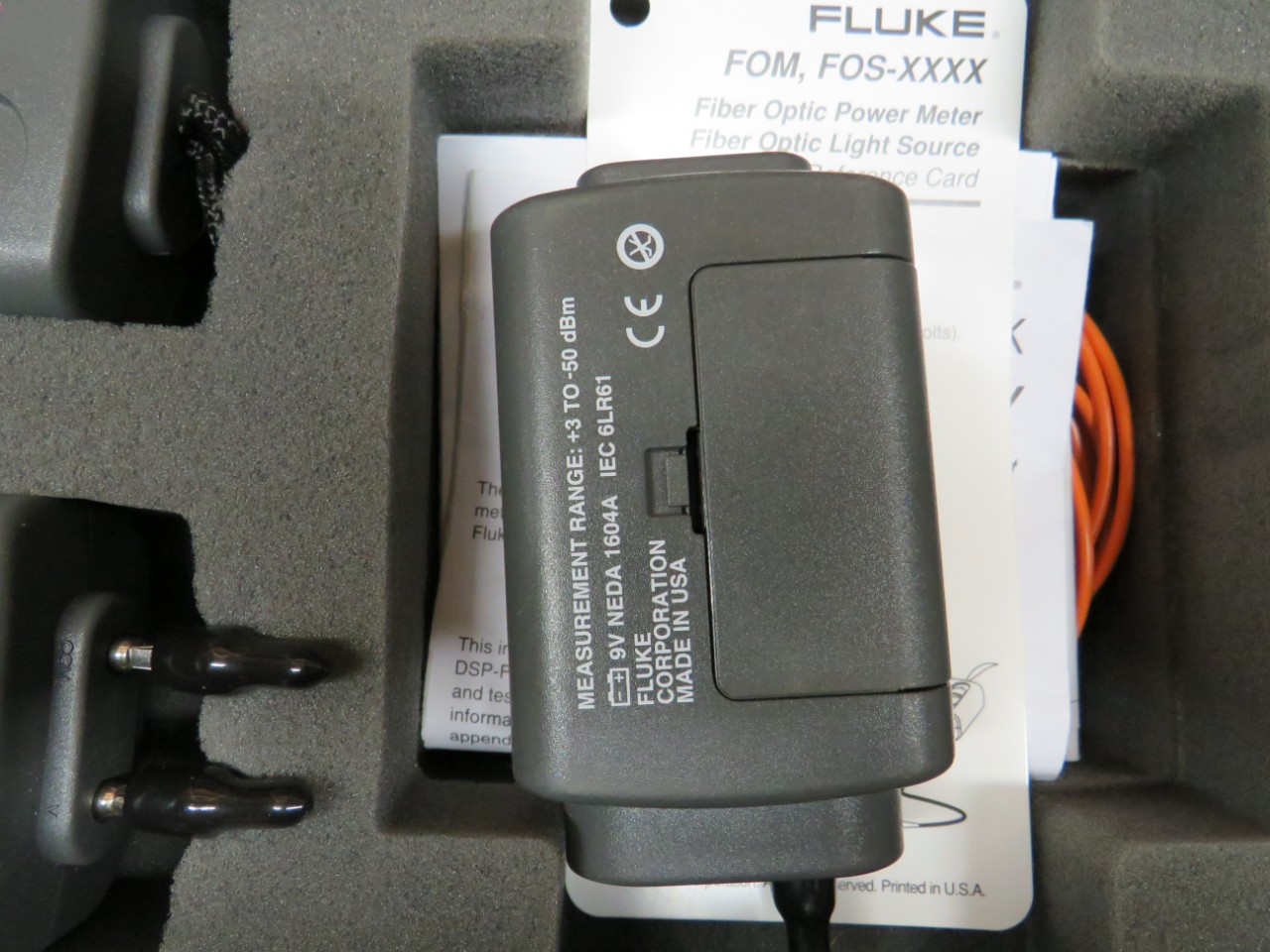 FLUKE FIBER TEST ACCESSORY, W/ FLUKE FOS 850/1300 FIBER OPTIC SOURCE ...