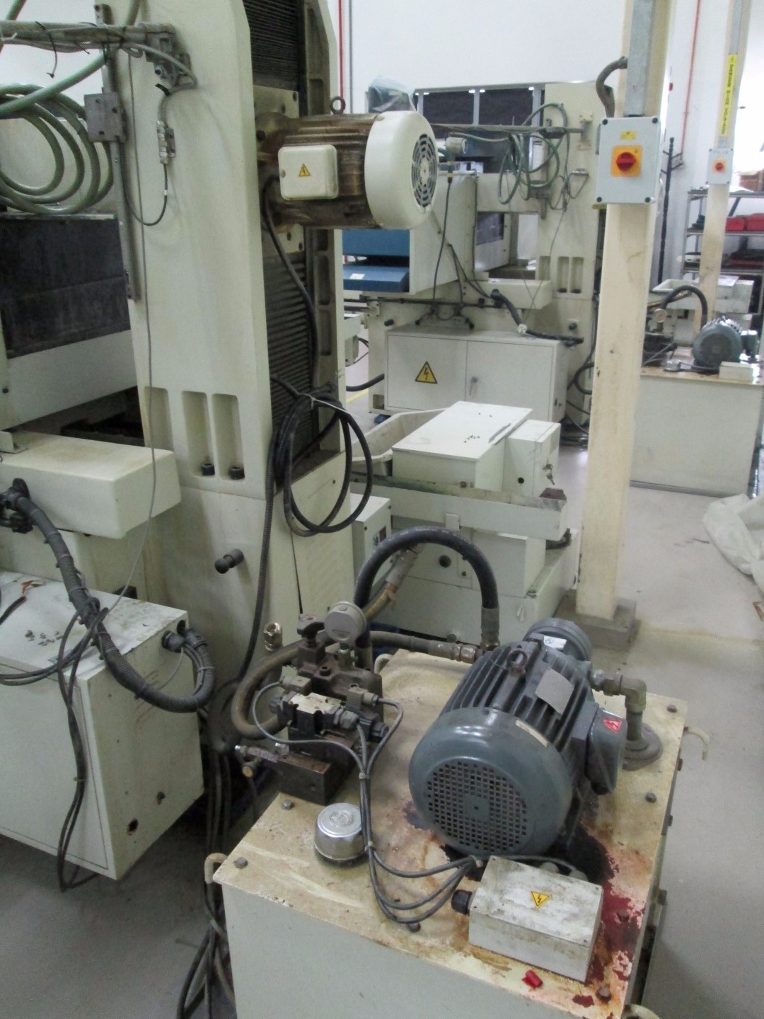 Kent KGS 84-AHD 800mm x 400mm Horizontal Spindle Surface Grinder