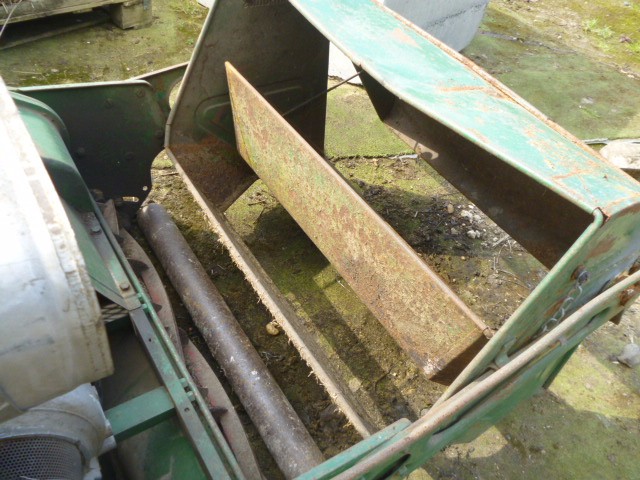 RANSOMES 30" MASTIFF MOWER COLLECTION BOX