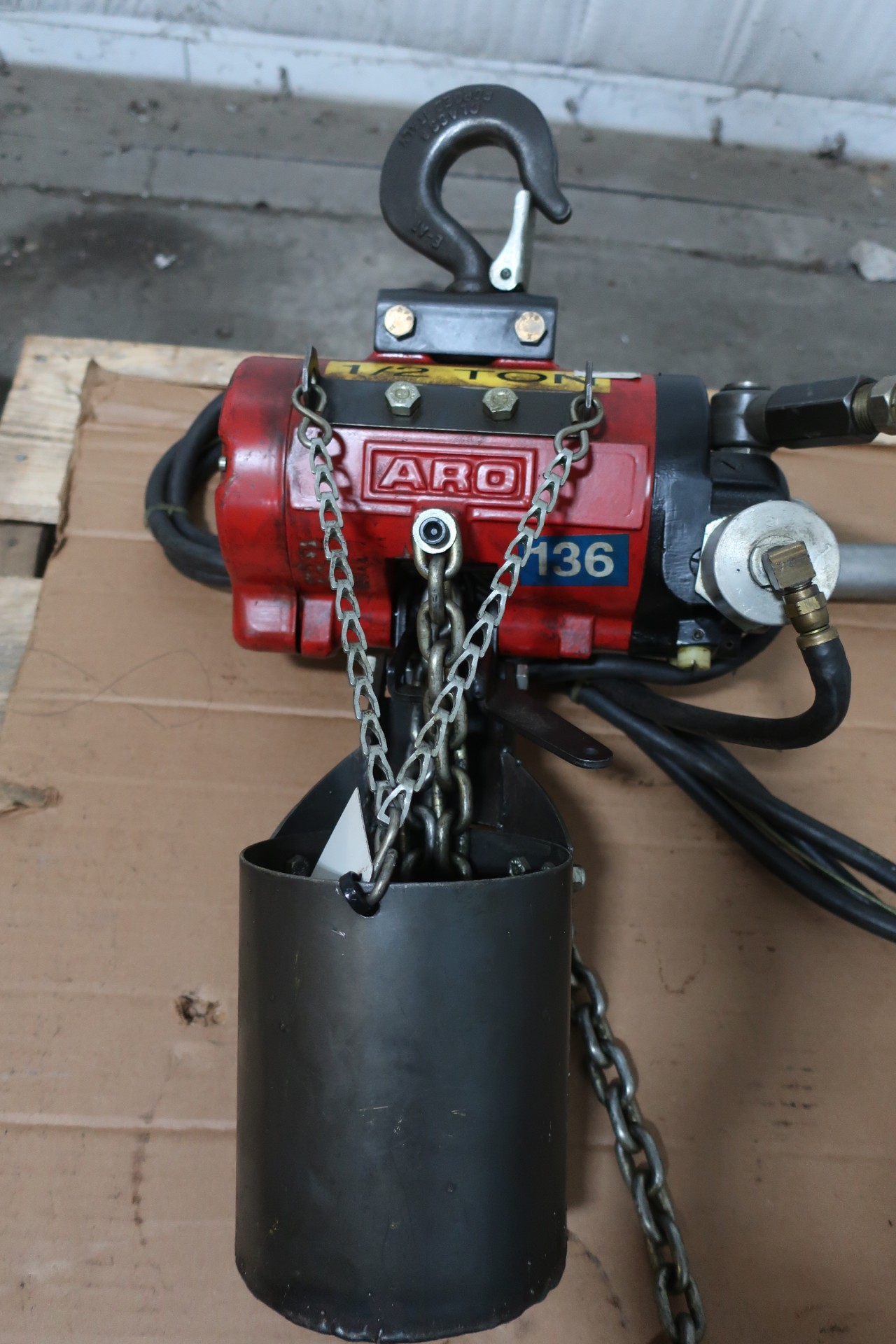 2 PALLETS OF ASSORTED HOISTING AND RIGGING