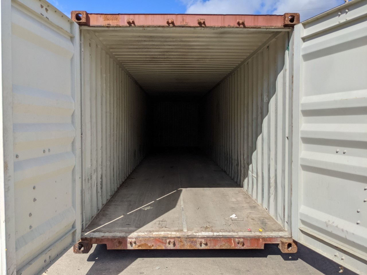 TAL 40FT STANDARD CUBE SHIPPING CONTAINER For Sale | Aucto