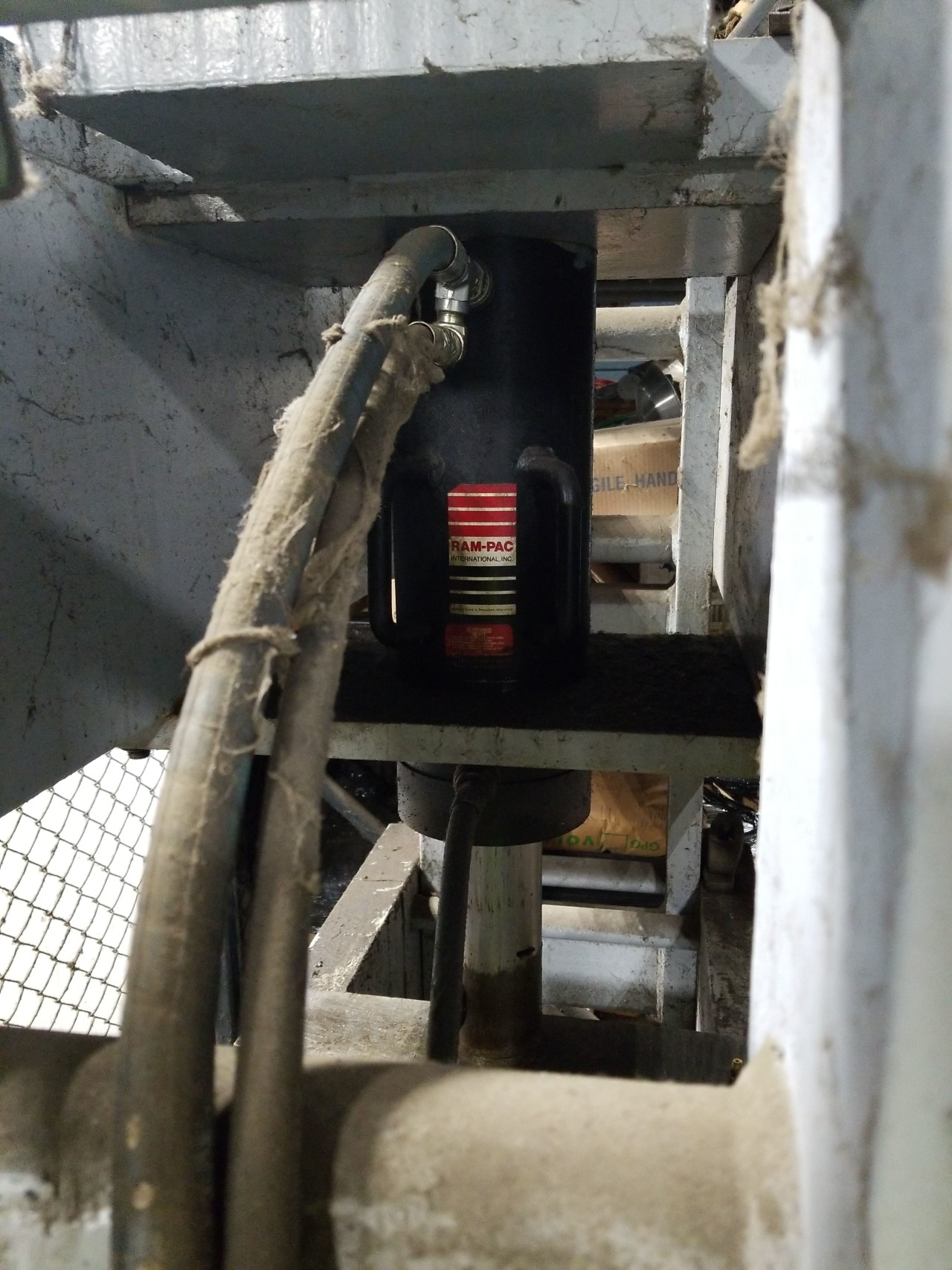 RAM-PAC Hydraulic Press