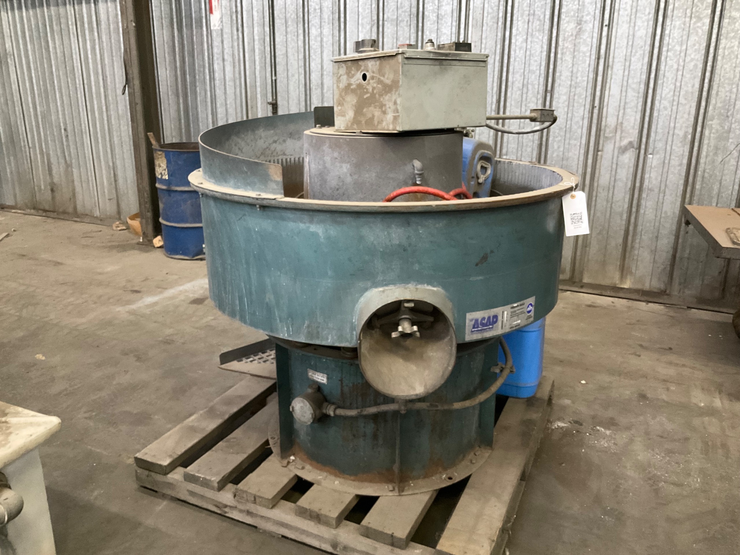 SWECO FMD7LR/2 VIBRATORY FINISHING MACHINE For Sale | Aucto