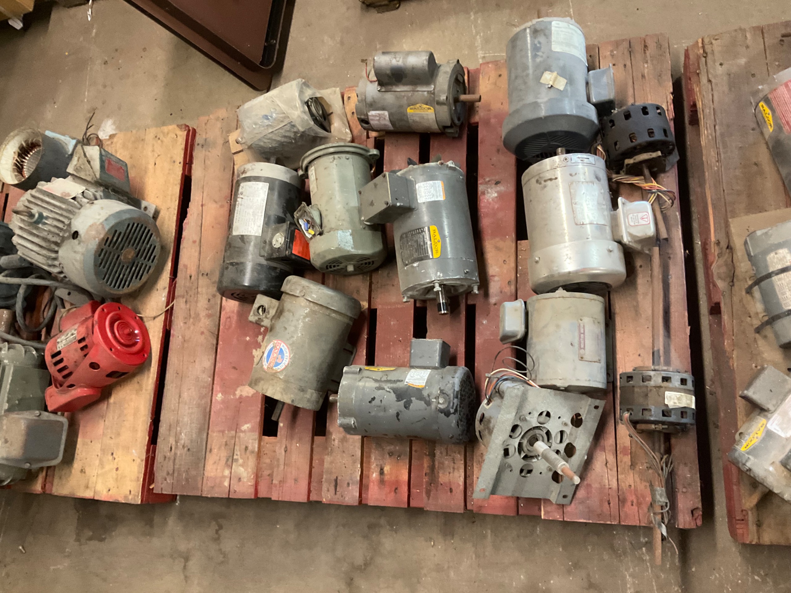 BULK QTY OF MOTORS