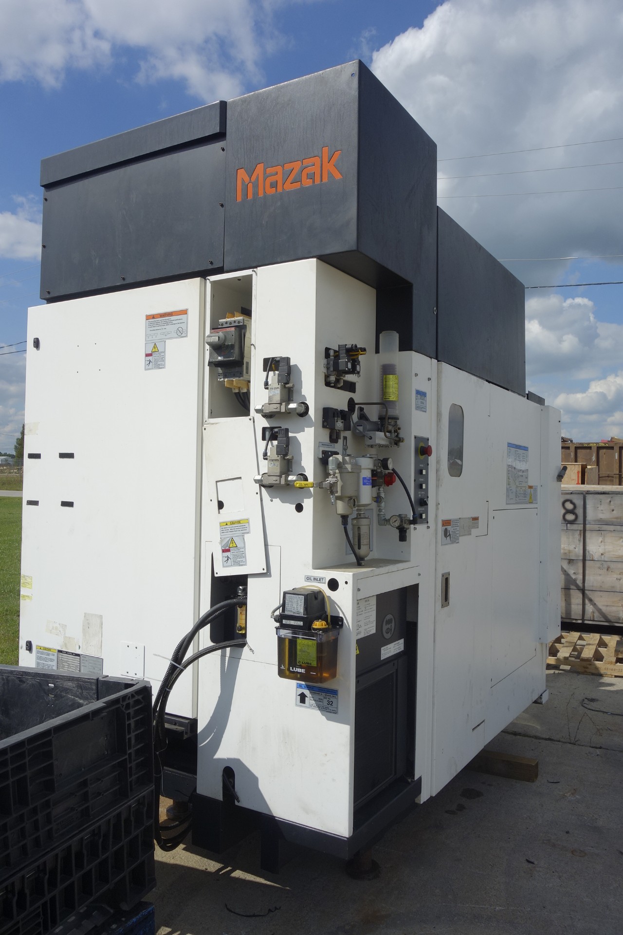 MAZAK VERTICAL CENTER NEXUS COMPACT 5X CNC MACHINE