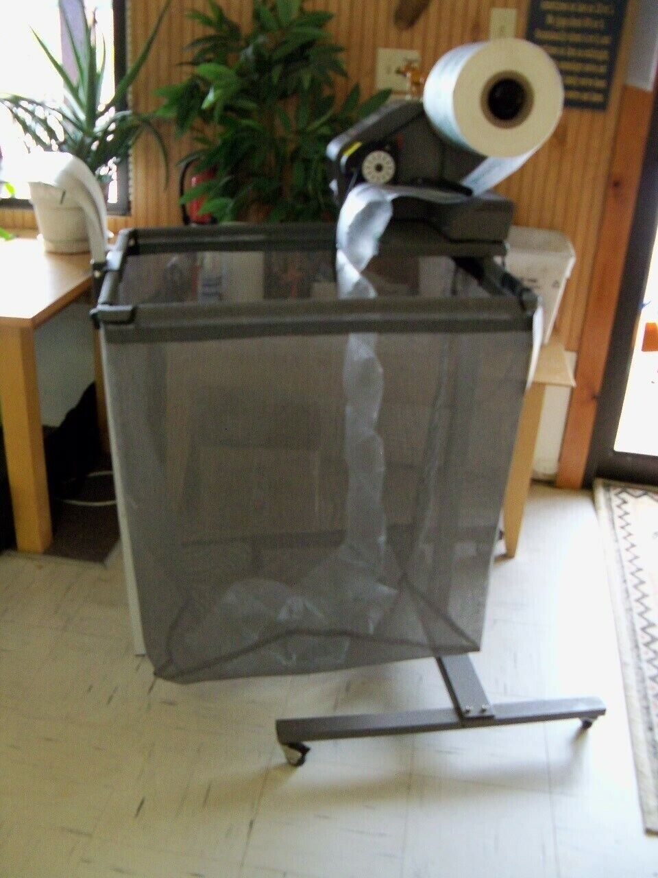 Sealed Air Fill-Air Rocket™ Inflatable Packaging System w/rolling cart ...
