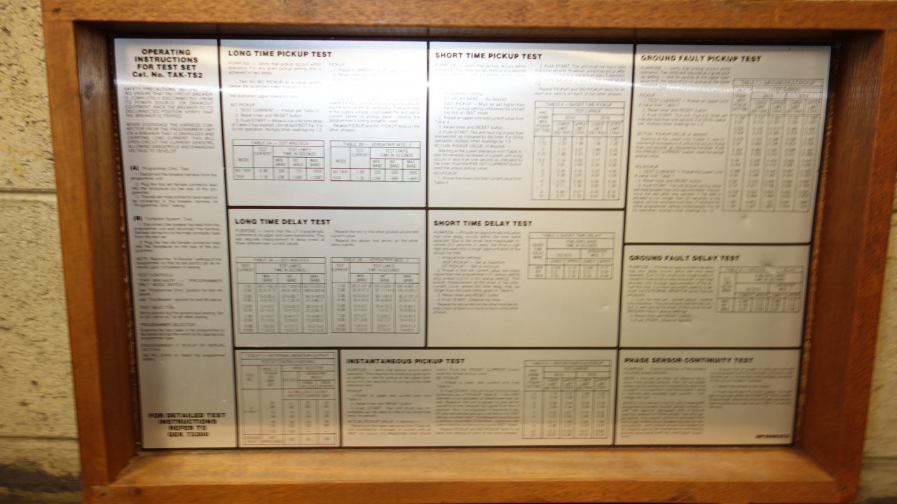 GENERAL ELECTRIC TAK-TS2 VERSATRIP MOD 2 TEST SET