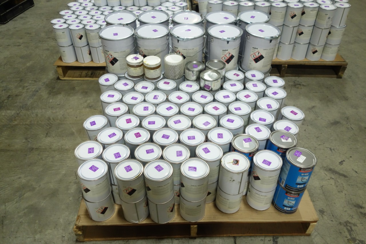 7 PALLETS OF VON ROLL EPOXY IMPREGNATING RESIN AND VARNISHES For Sale ...