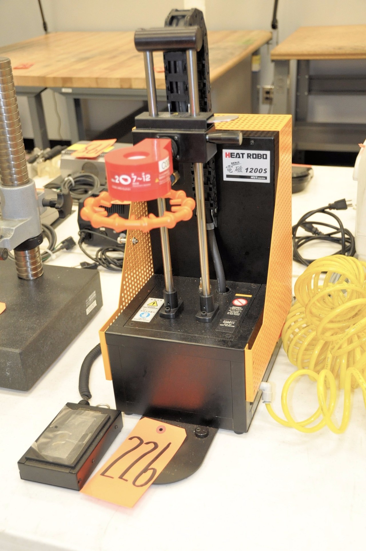 MST HEAT ROBO 1200S Induction Heat Shrink Unit For Sale | Aucto