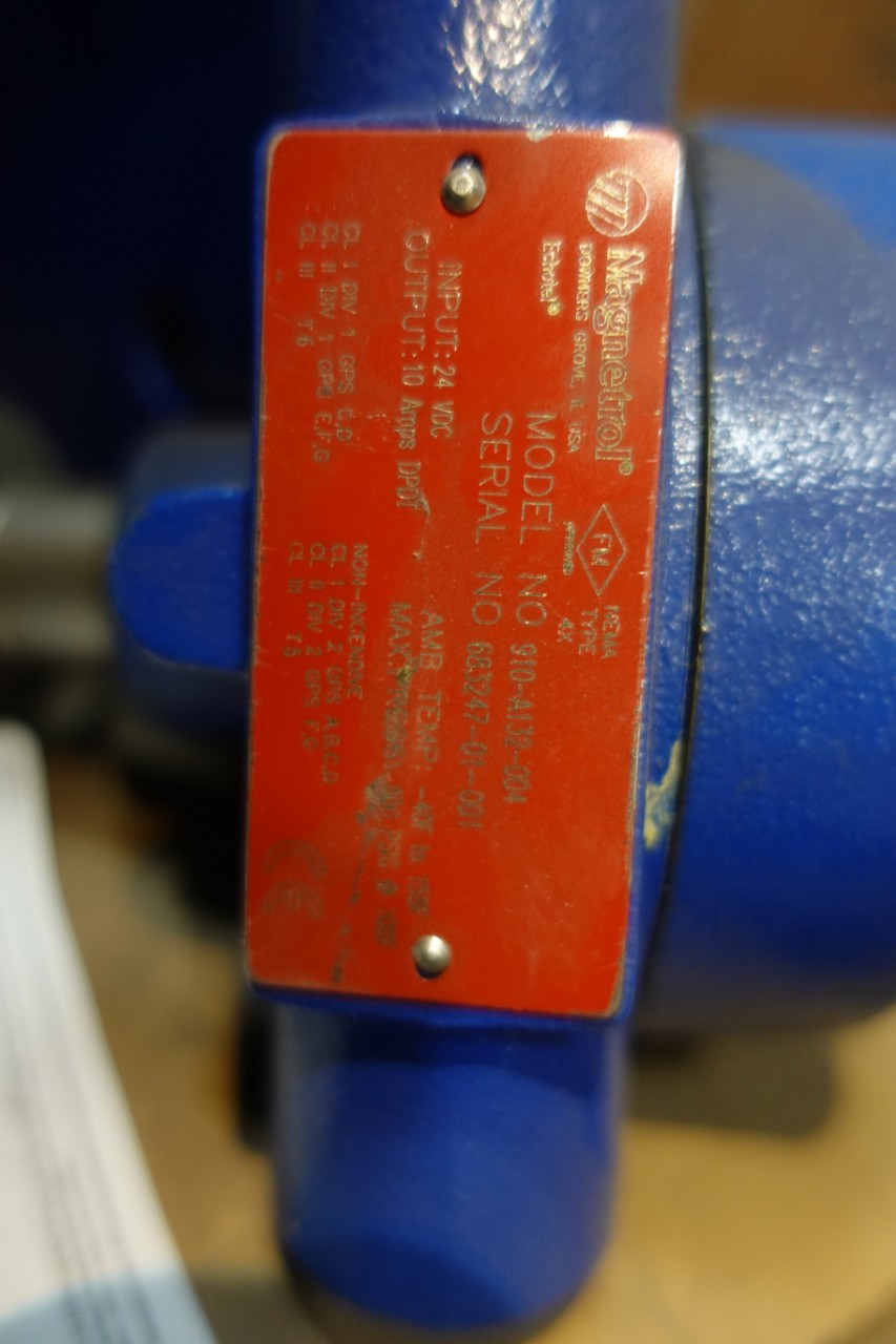 2 PALLETS OF MAGNETROL INSTRUMENTATION