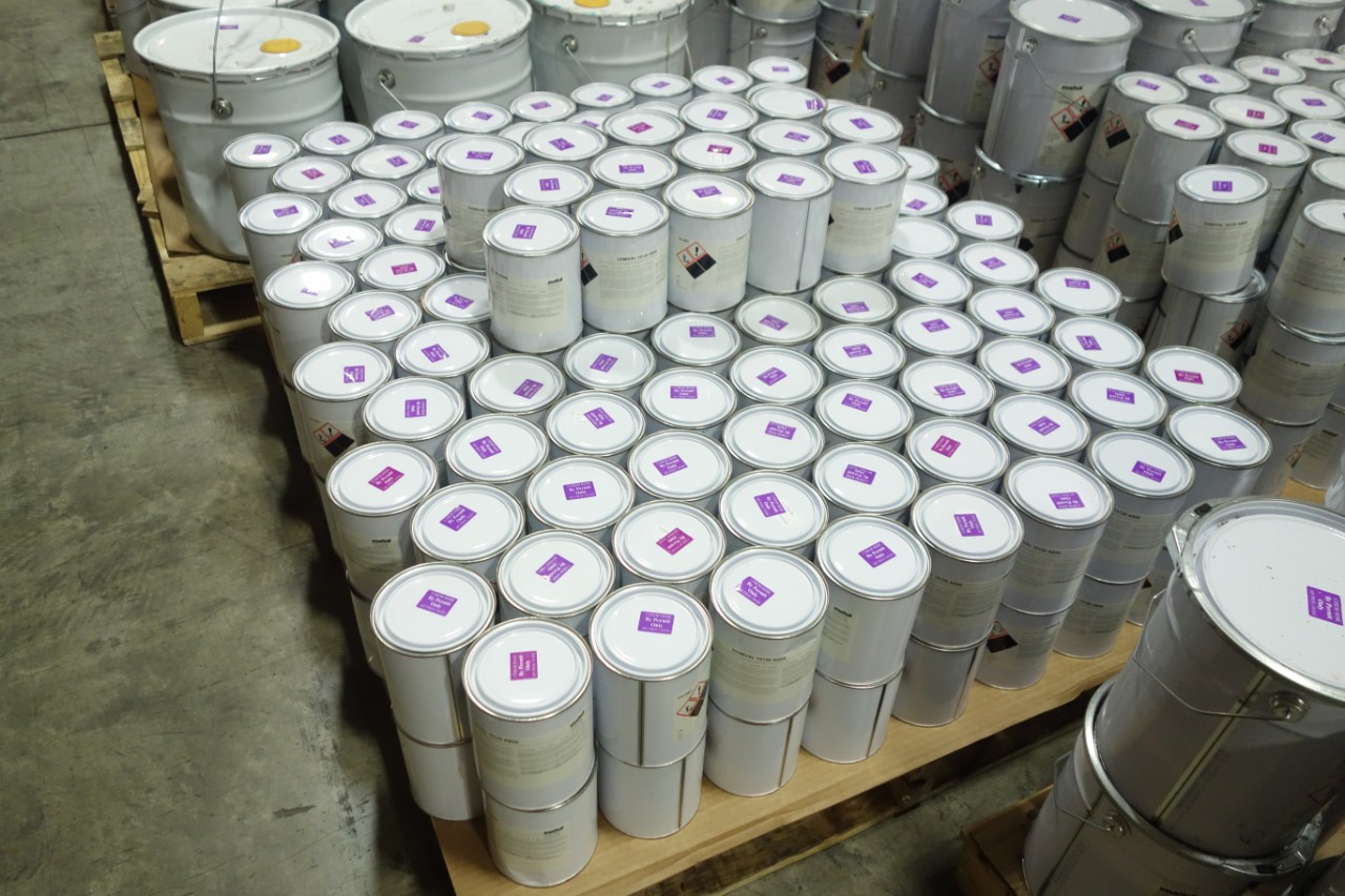 7 PALLETS OF VON ROLL EPOXY IMPREGNATING RESIN AND VARNISHES For Sale ...