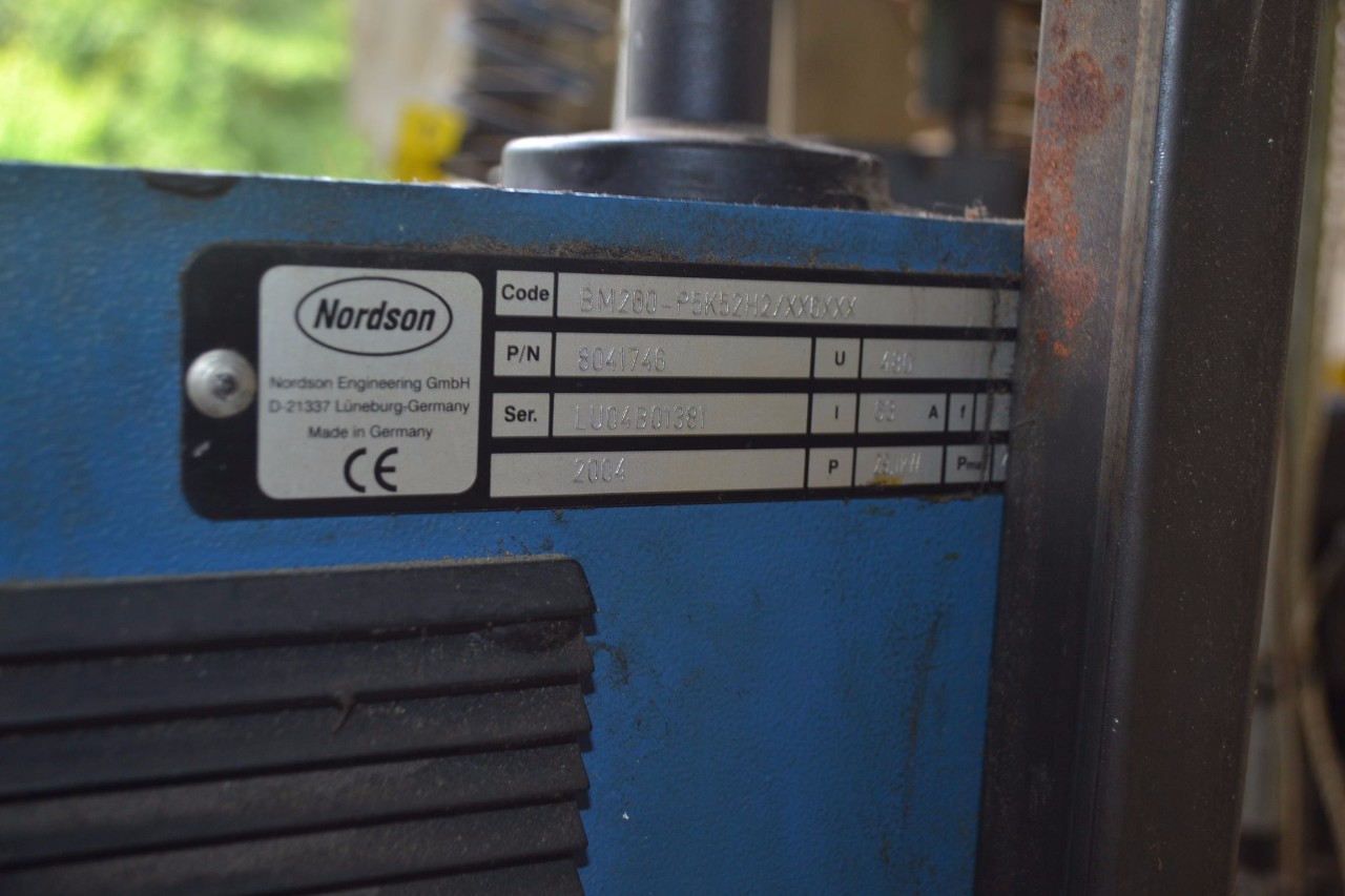 2004 Nordson BM-200 Bulk Melter and Piston Pump