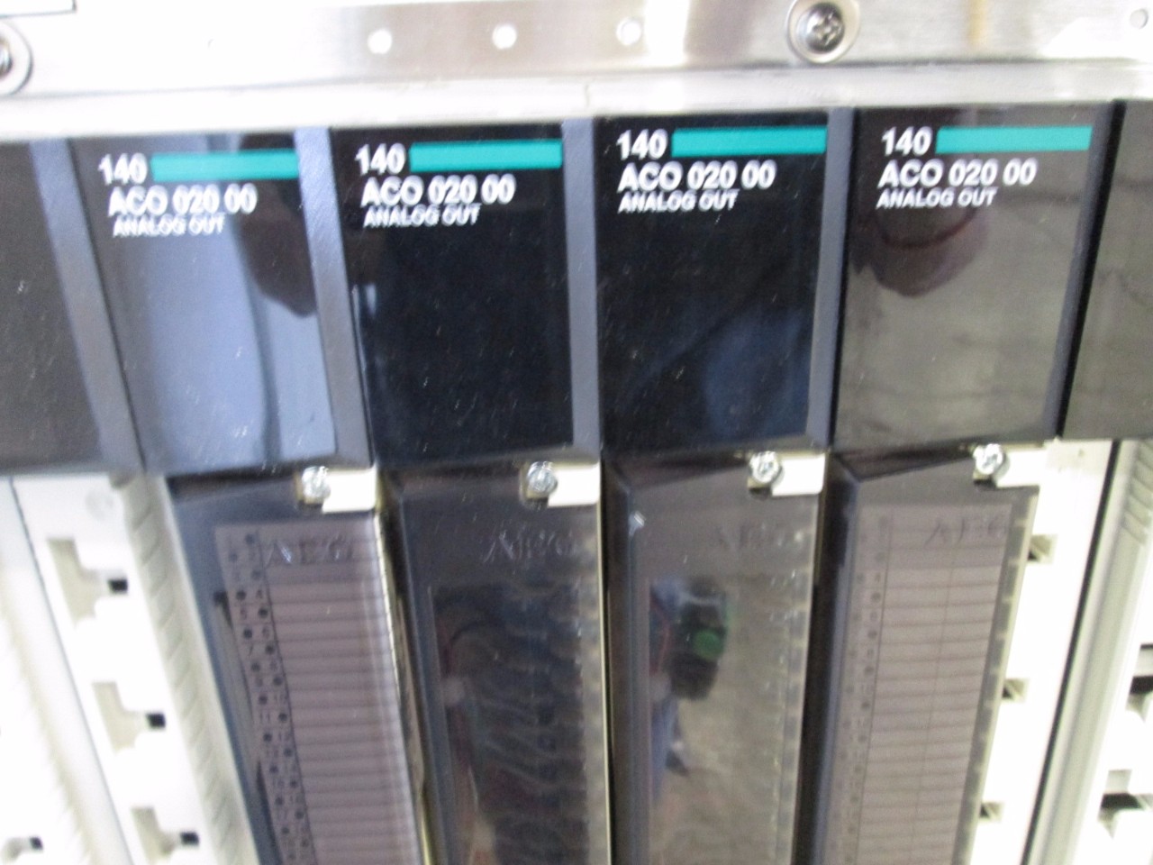 SCHNEIDER MODICON QUANTUM PLC CABINET For Sale | Aucto