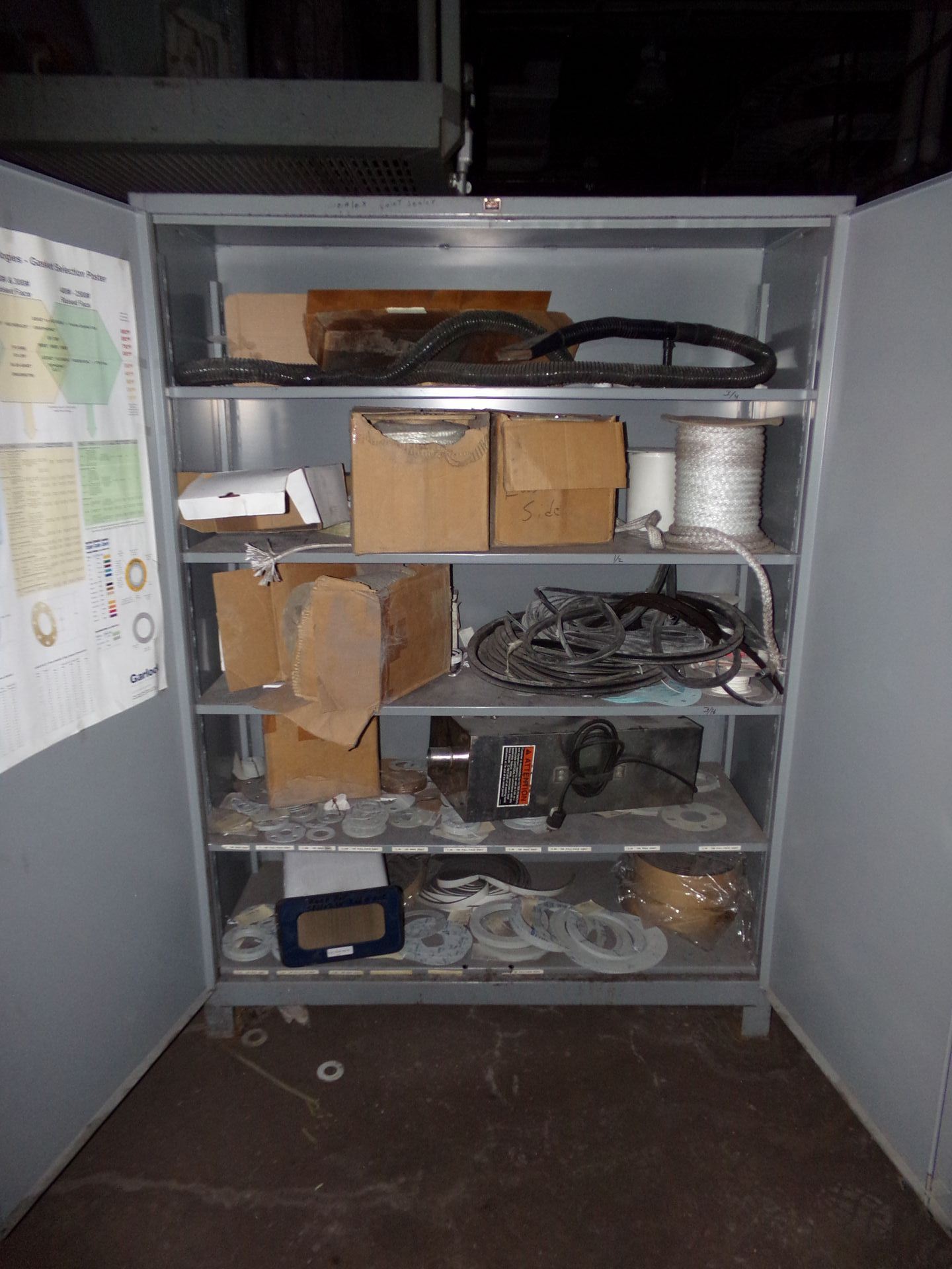 Lyon Metal Locker with Contents