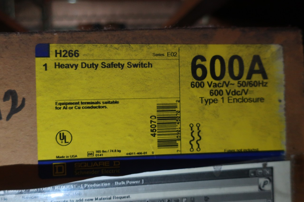 SQUARE D H266 600A DISCONNECT SWITCH