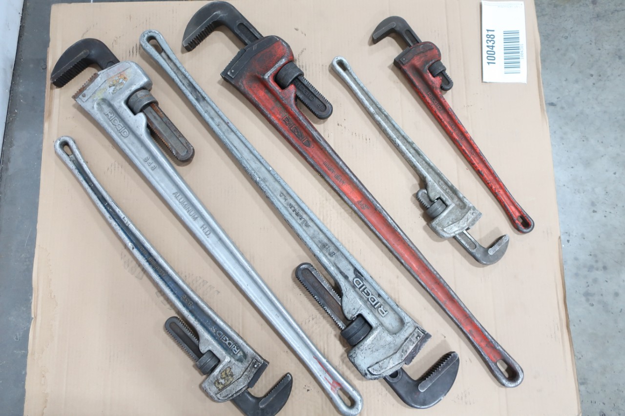 PALLET OF 6 ASSORTED RIDGID PIPE WRENCHES For Sale | Aucto