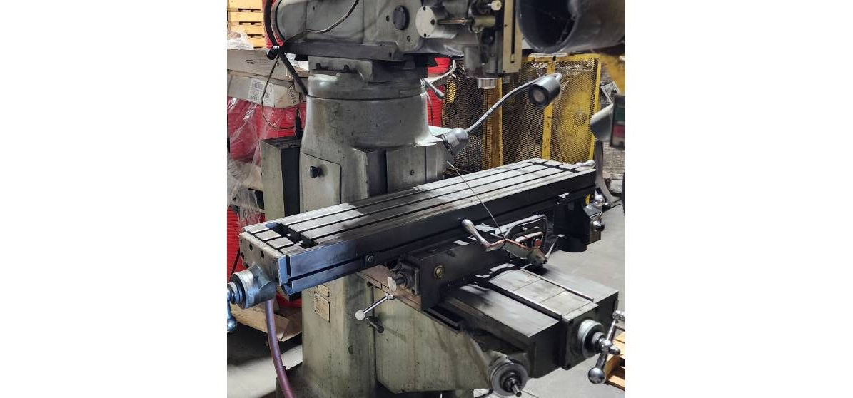 SUMMIT V-244 VERTICAL MILLING MACHINE For Sale | Aucto