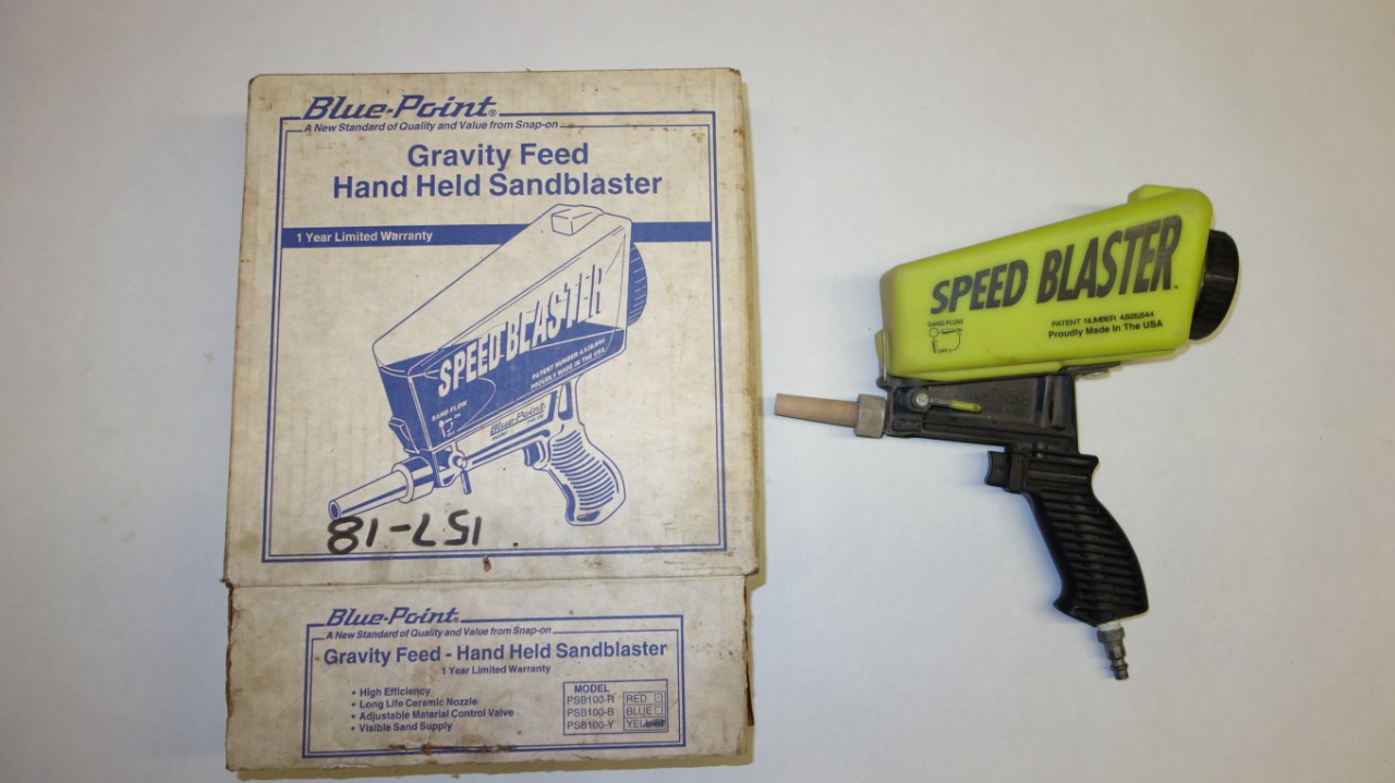 BLUE POINT PSB-100 GRAVITY FEED HAND HELD SANDBLASTER