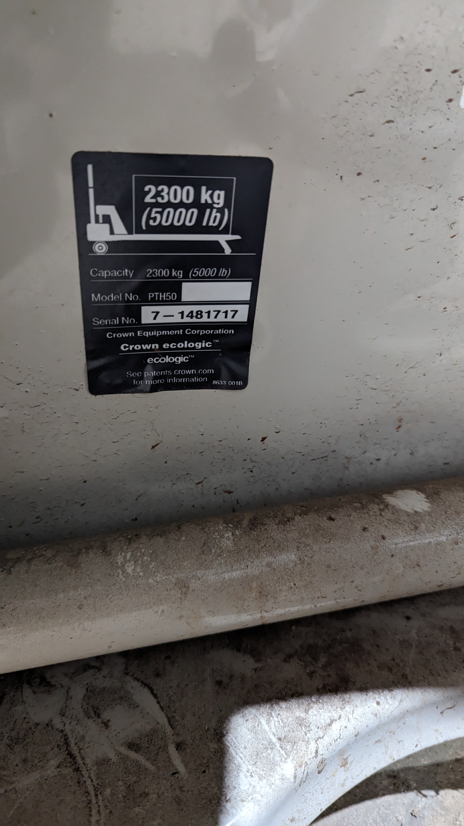 Crown PTH50 5000 lb Pallet Jack