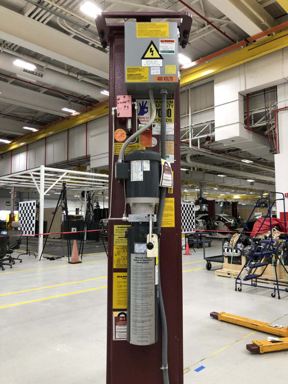 Mohawk Hydraulic Hoist