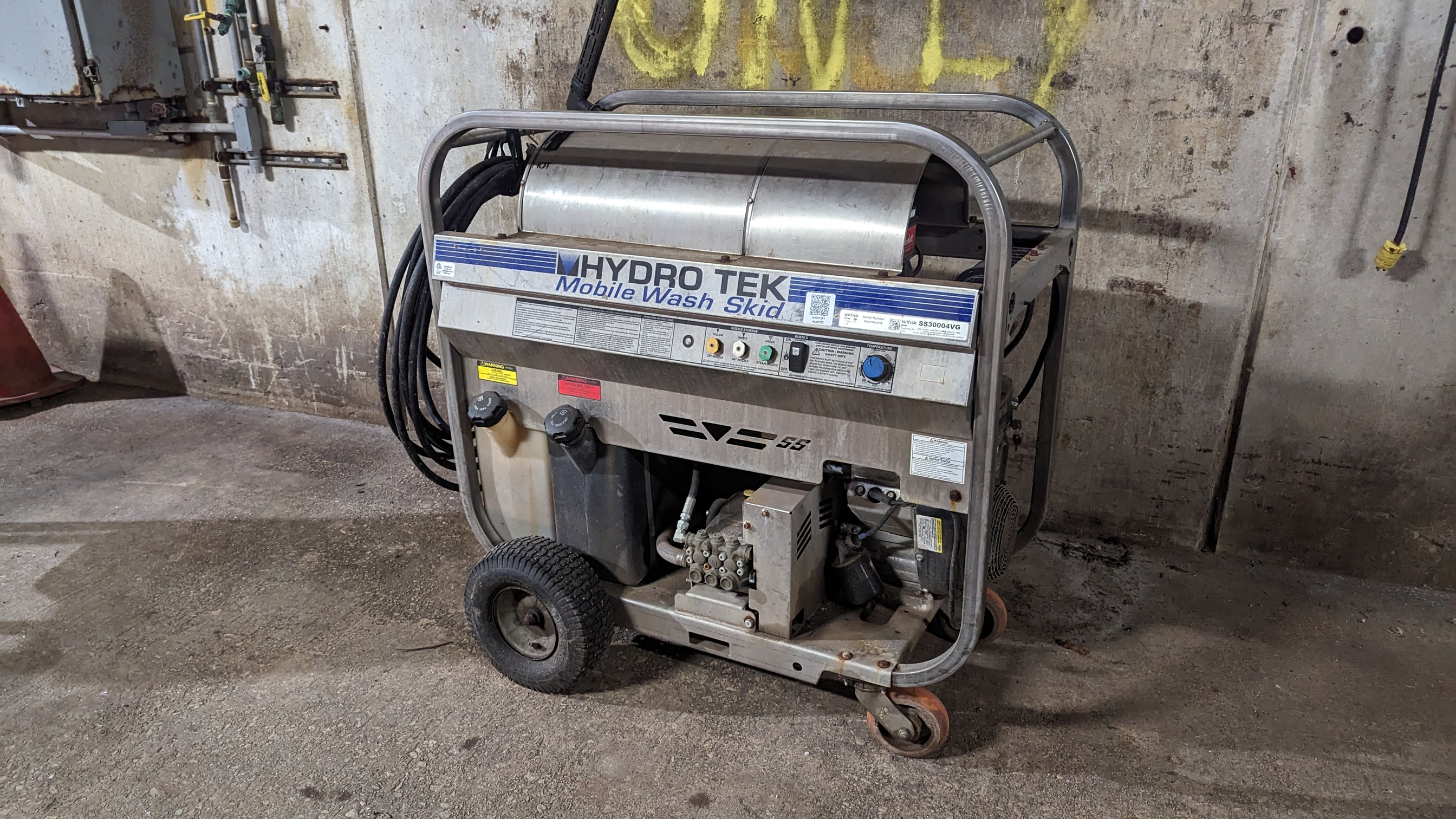 Hydro Tek SS30004VG Mobile Heated Pressure Washer For Sale | Aucto