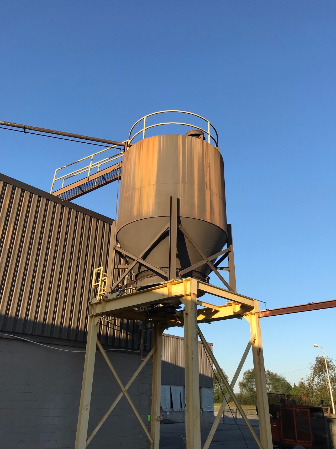 complete Mayfran Whole plant chip removal system. WIth hopper For Sale ...
