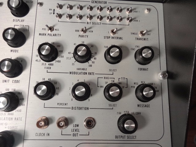 Siemens DTS-531R Distortion Test Set With Logic Diagraman For Sale | Aucto