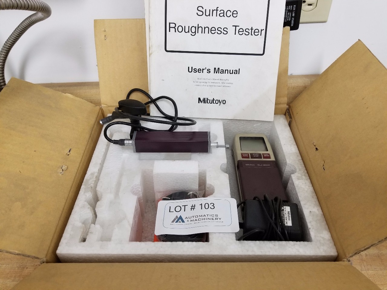 Mitutoyo Surface Roughness Tester