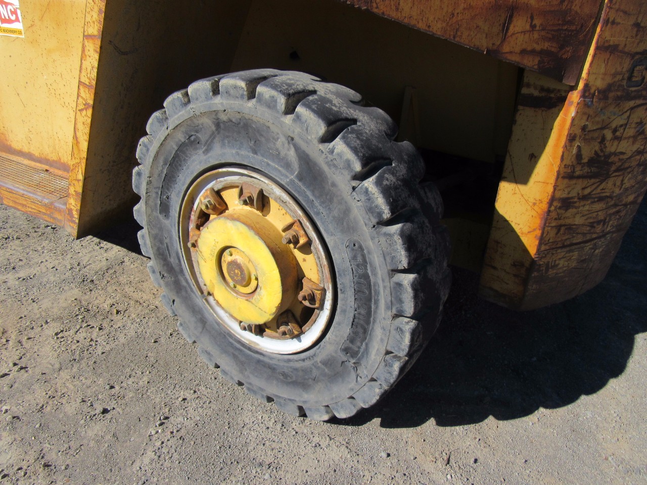 CATERPILLAR V300B DIESEL FORKLIFT