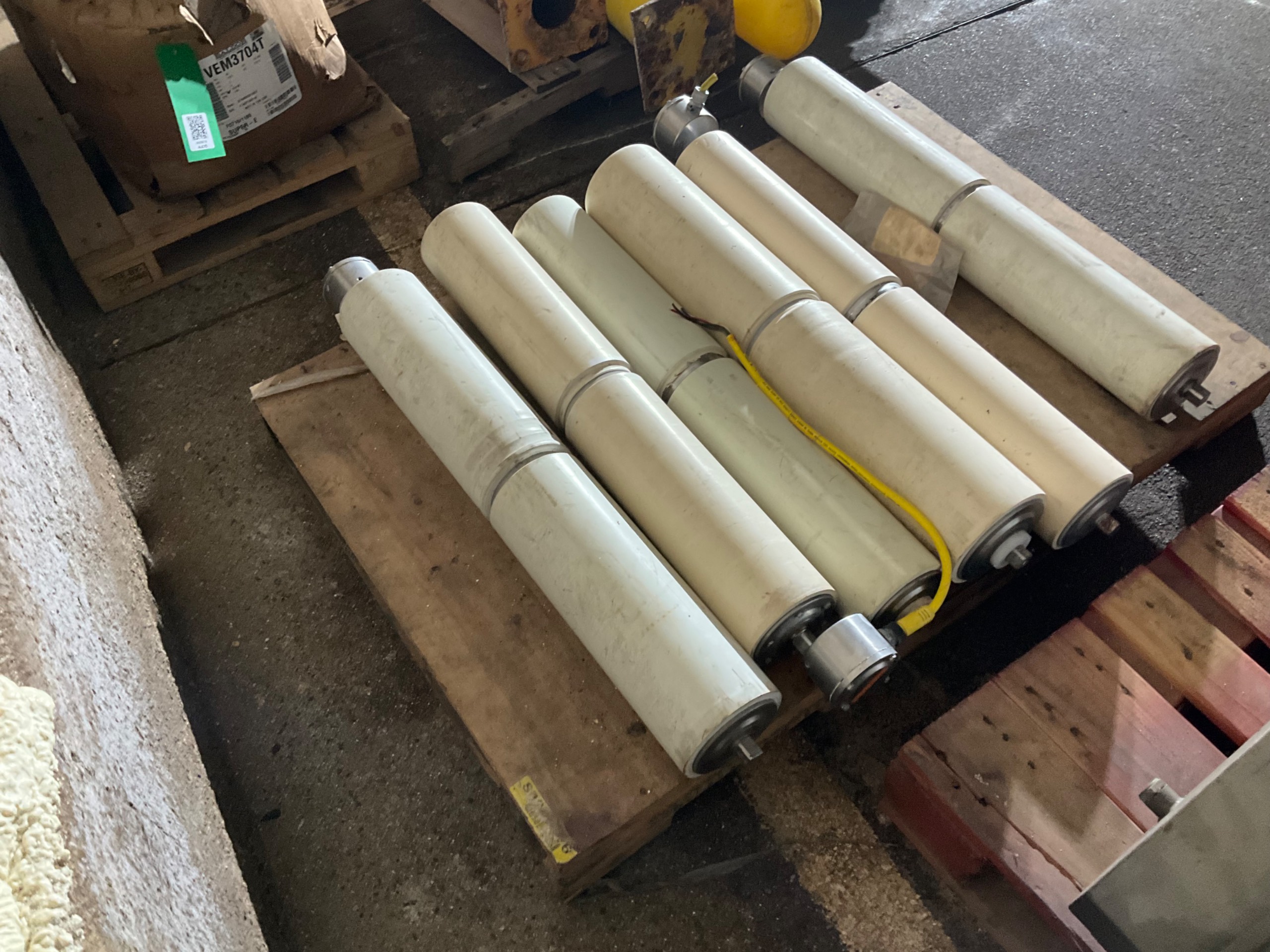 CONVEYOR COVER WITH ROLLERS For Sale | Aucto